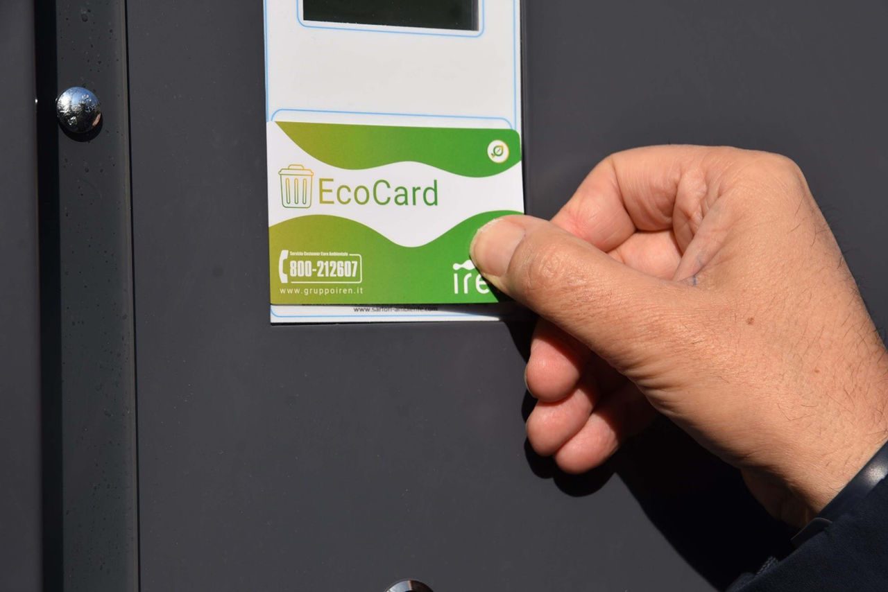 Raccolta rifiuti, Iren Ambiente porta nel centro storico di Parma nuove ecoisole